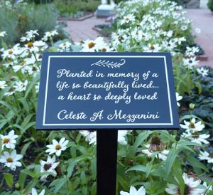 70 Best Memorial Plaques for Outdoors, Gifts, Photos, & More – US Urns ...